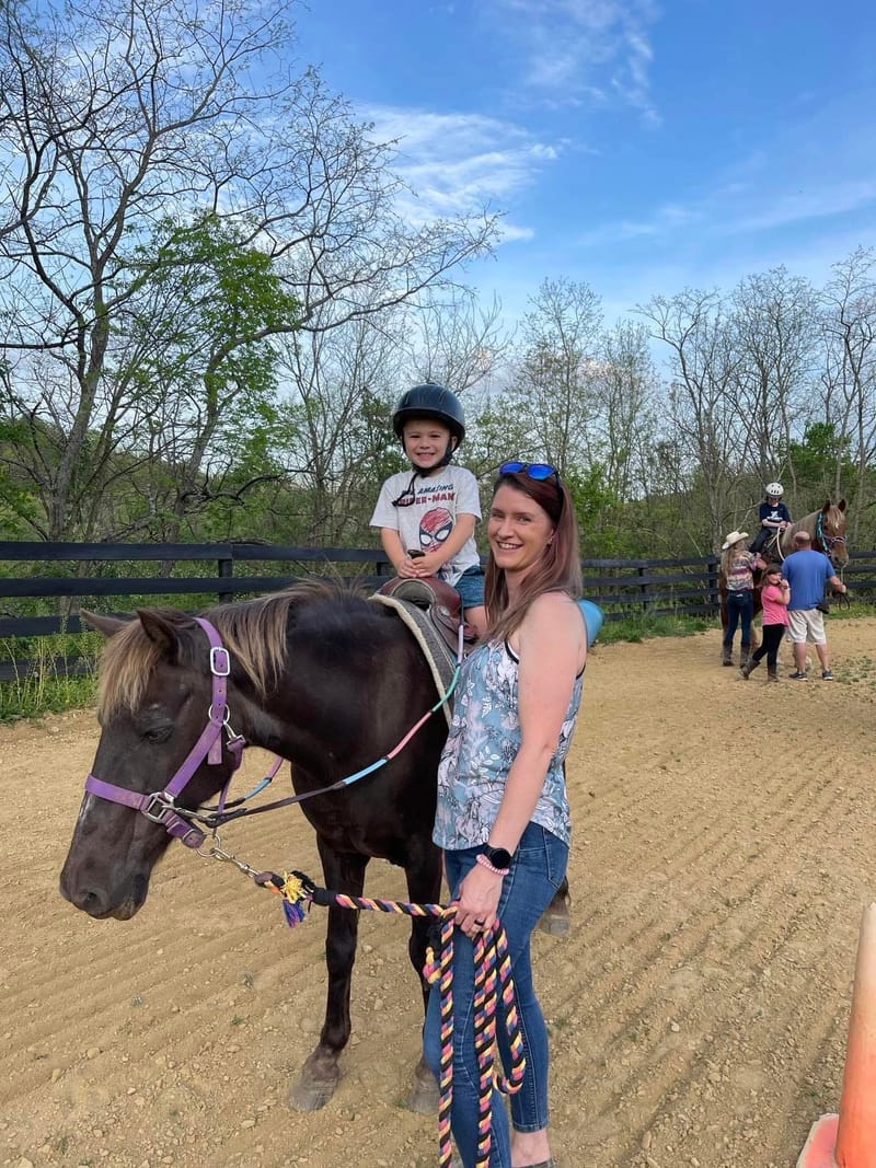 BIRTHDAY PARTIES - Wandering Hooves