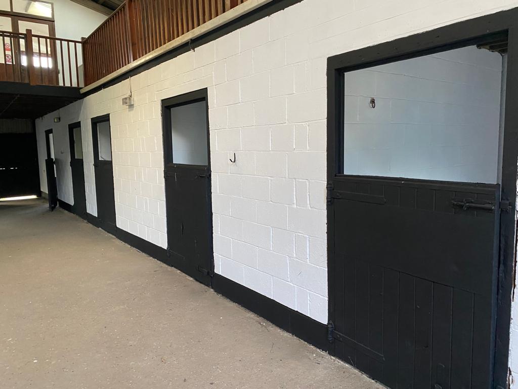 Livery Yard, Riding School, Equestrian Centre, North London