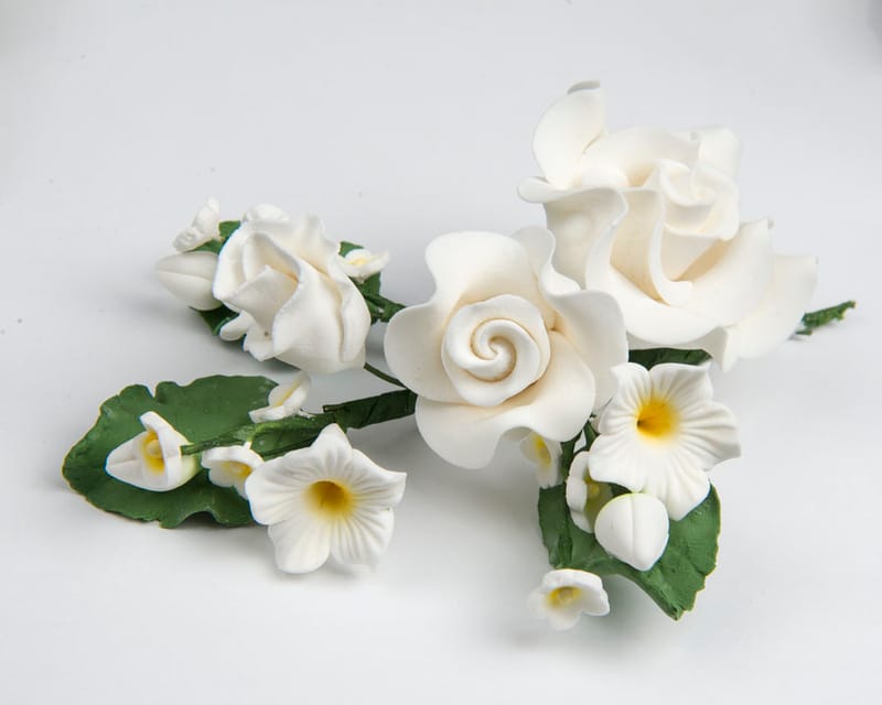 White Roses & White Flowers Cake Spray Topper - Sugar Craft by Rosie