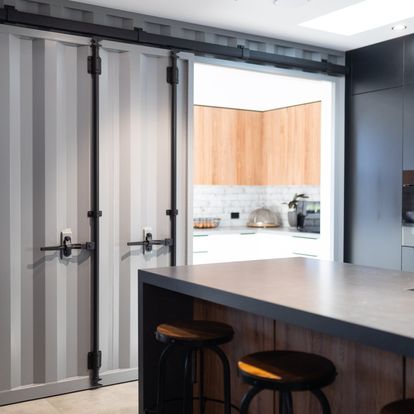 LC Building - LCBuilding