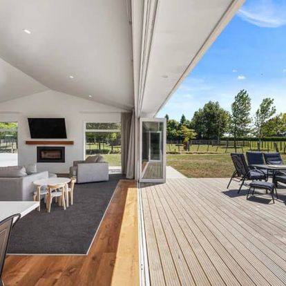 LC Building - LCBuilding