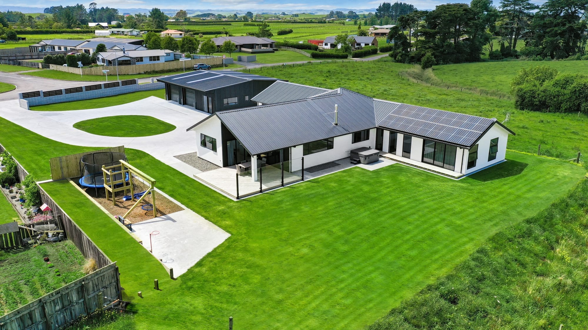 LC Building - LCBuilding