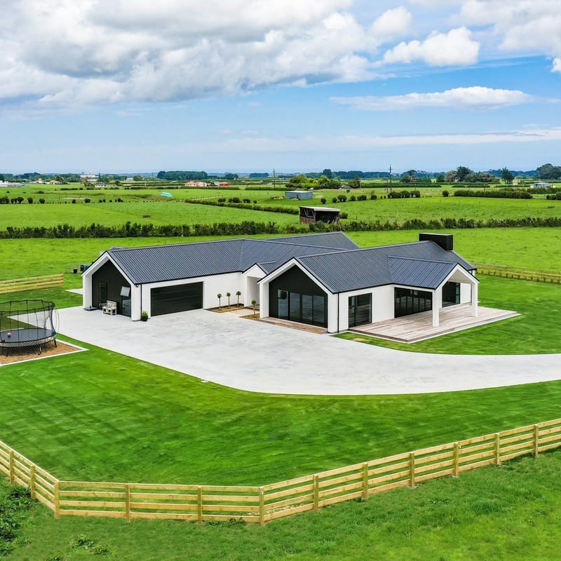 LC Building - LCBuilding