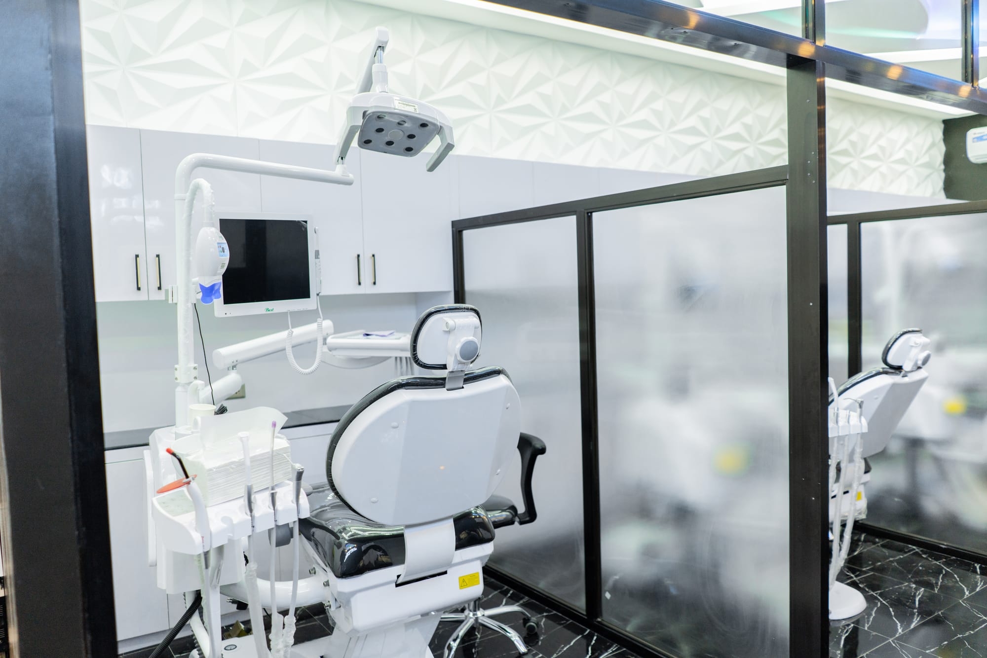 AOB CONSTRUCTION - AOB CONSTRUCTION ARCHITECT ON BOARD