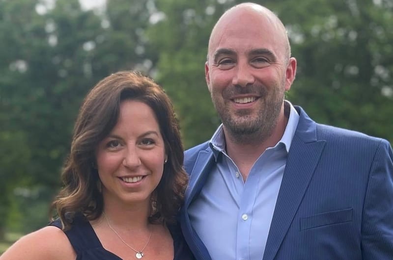 Jonathan Doda is not a navy seal. He is a con artist