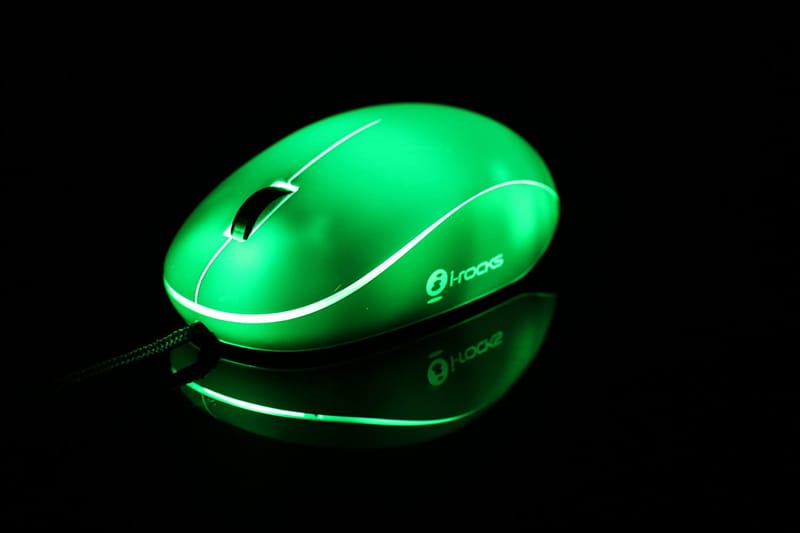 HCS225 Black and White Pre-installed 6 x RGB 12cm fan ATX case - HellCracks