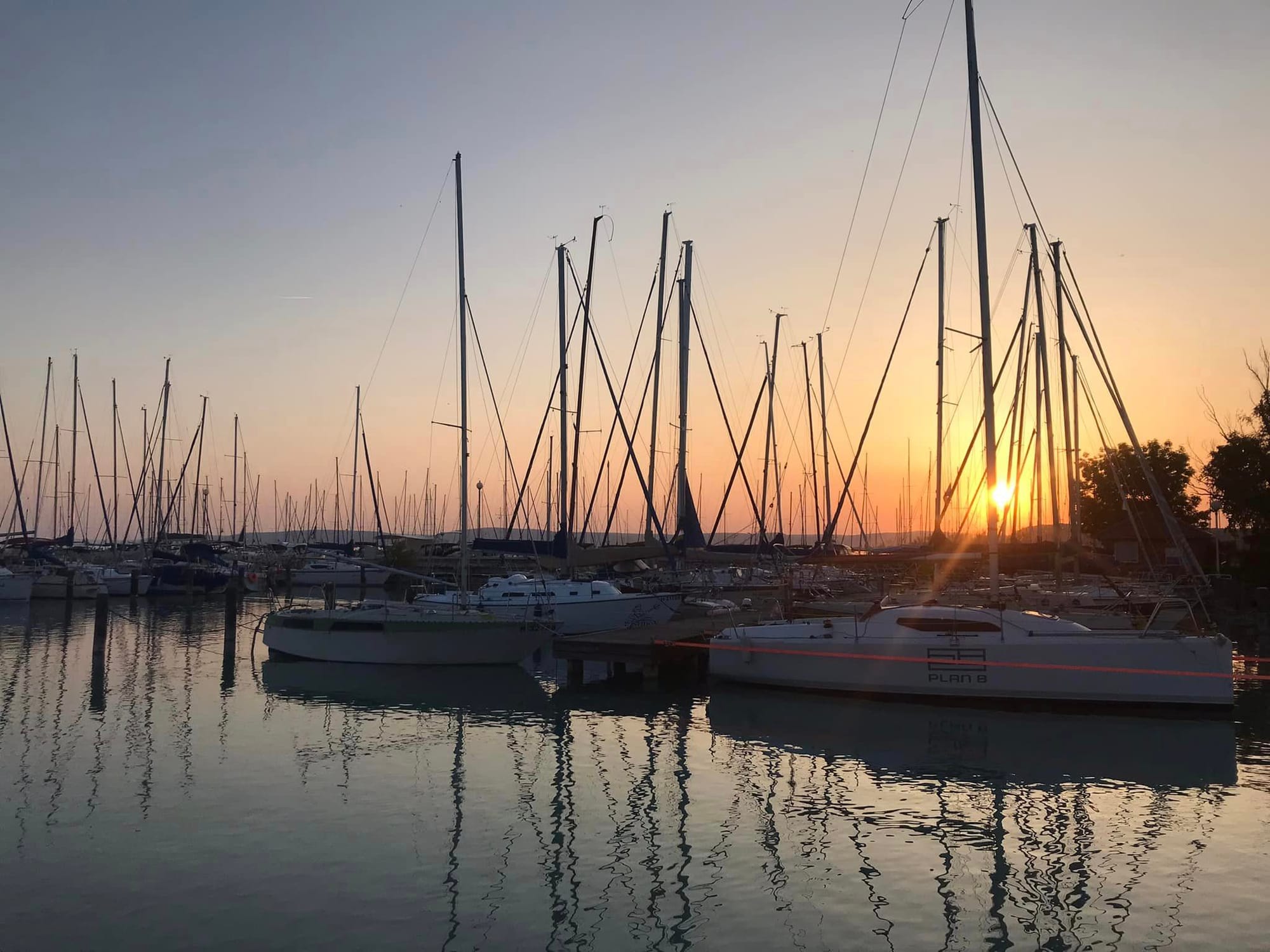 Silver-Port Balatonkenese, Kikötő &Szálló - Silver-Port ...