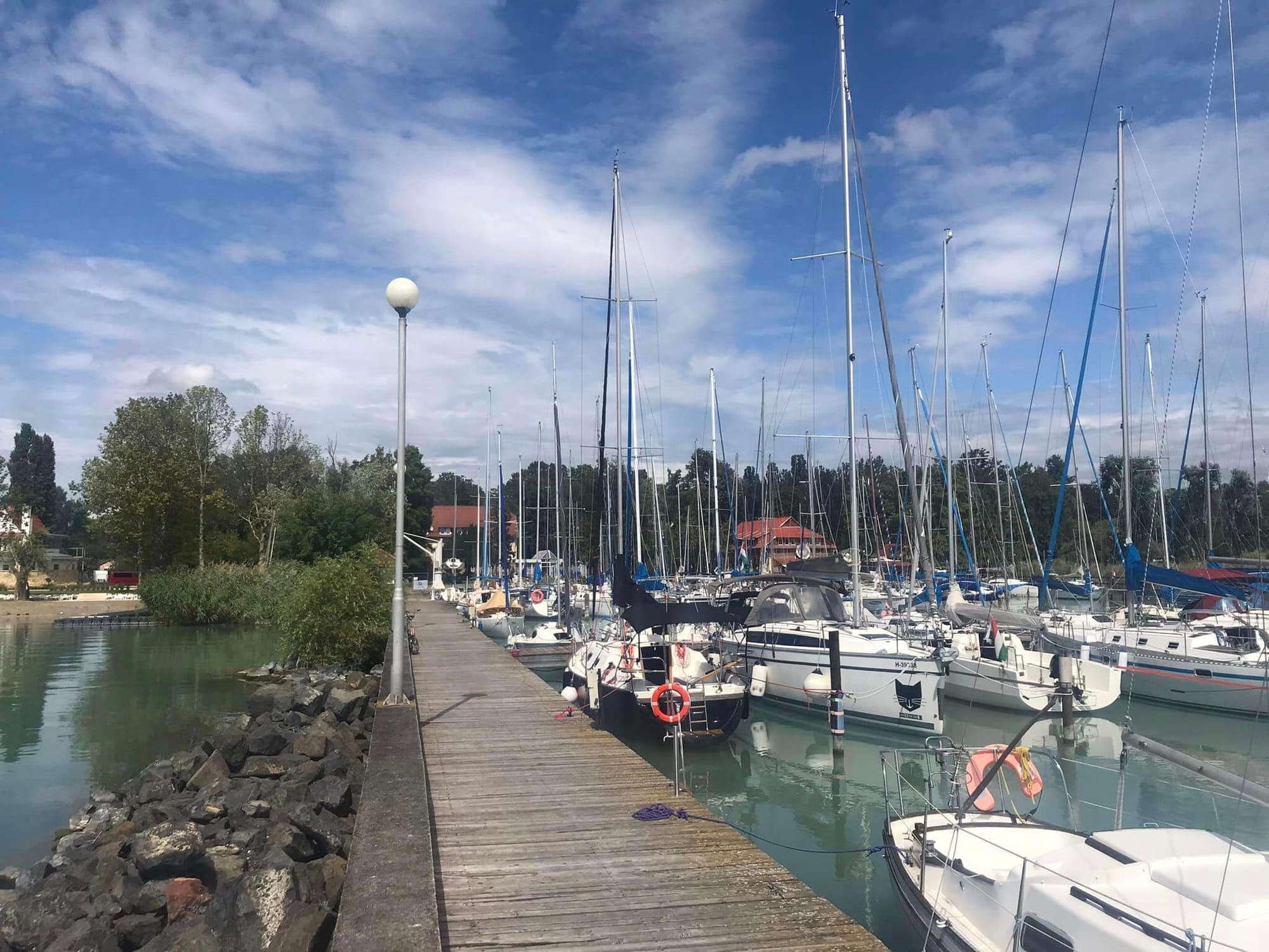 Silver-Port Balatonkenese, Kikötő &Szálló - Silver-Port ...