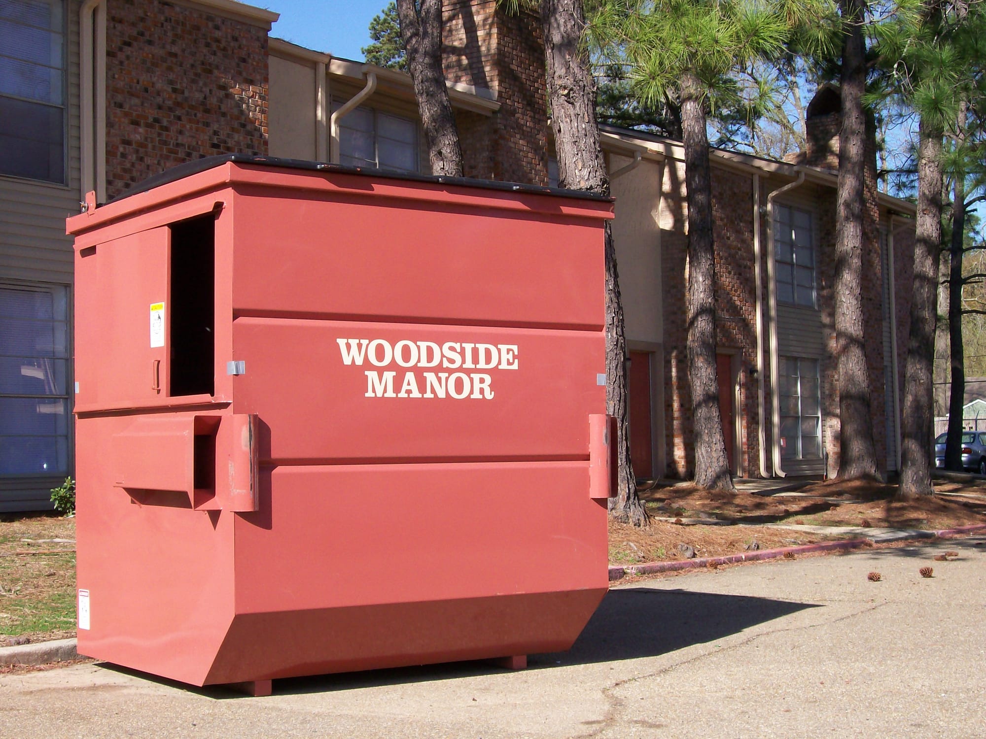 Renting Small Dumpsters to Baton Rouge Apartments