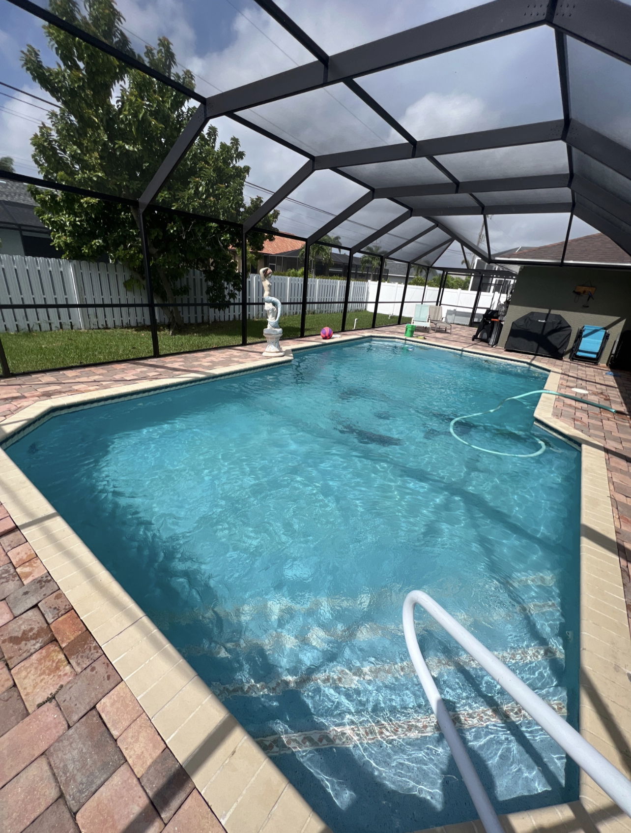 KHD Pool Services - KHD Pool Services LLC