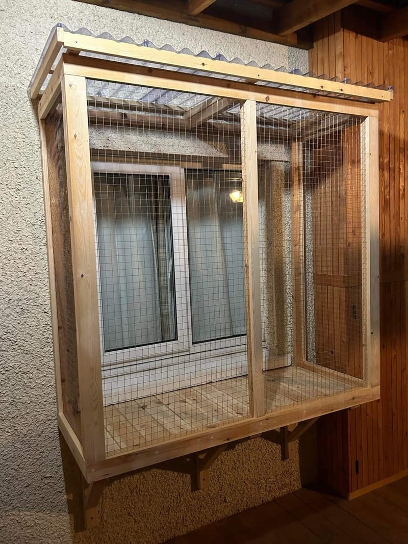 Window Catio/ Safe Cat Enclosure - Fabi Design