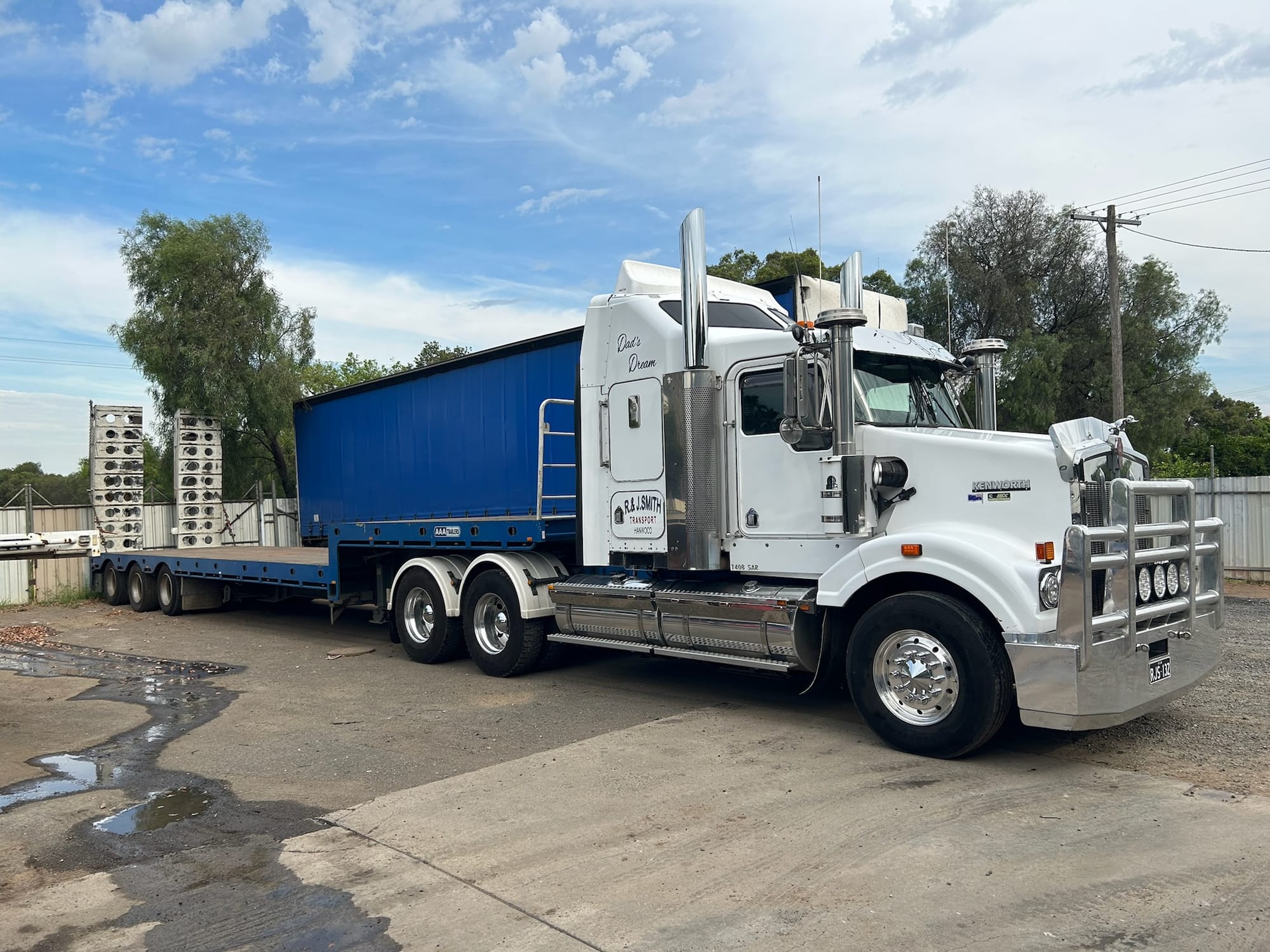 R & J Smith Transport - Efficient Logistics Solutions