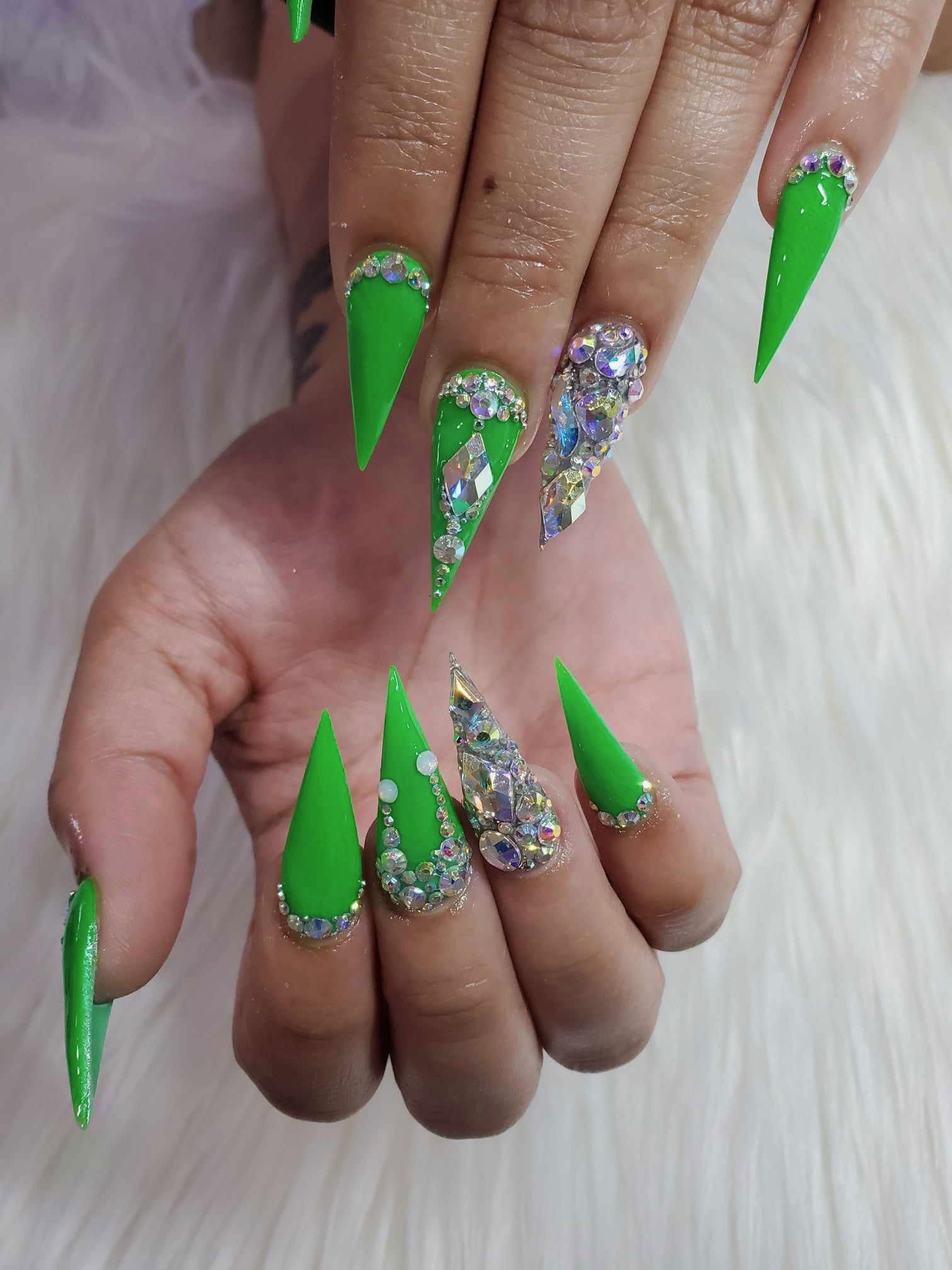 OMNI NAILS BAR - NBTX - Welcome to OMNI NAILS BAR