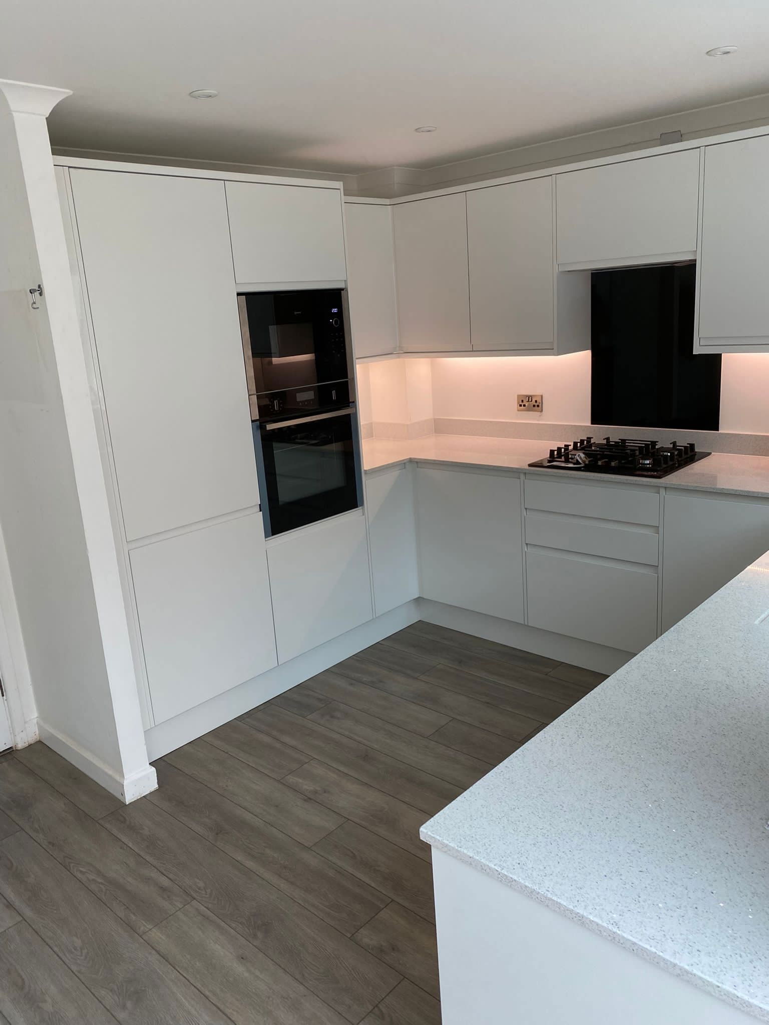 Independent Kitchen Fitter West Sussex and Surrey
