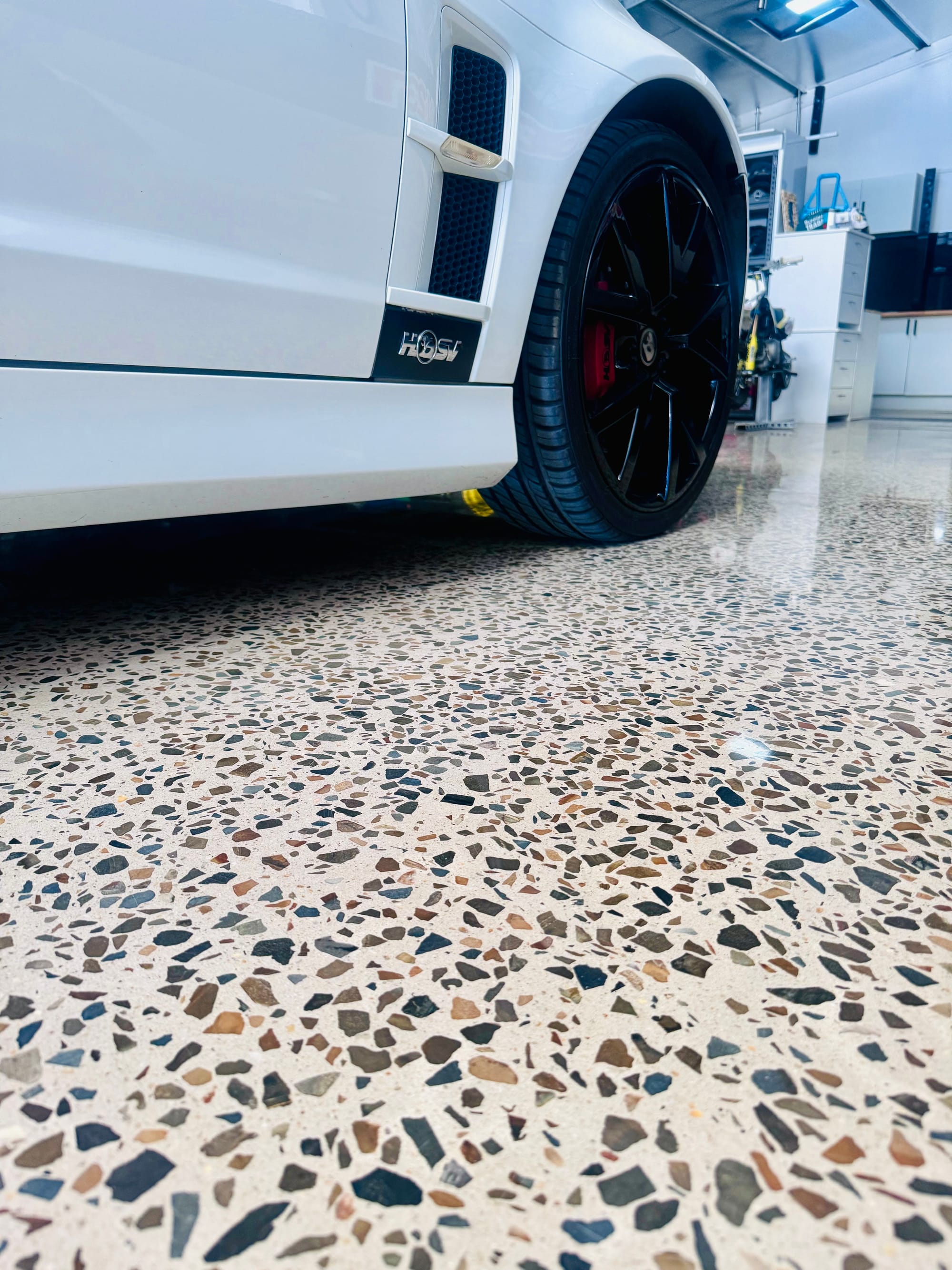 expose shine concrete polishing